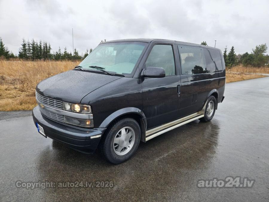Melns Chevrolet Astro 1997 Tallina, ar dzinēja tilpumu 4.30 L un nobraukumu 196 tūkst. km par 5900 €, foto 2 vietnē AUTOMOTO.COM.LV