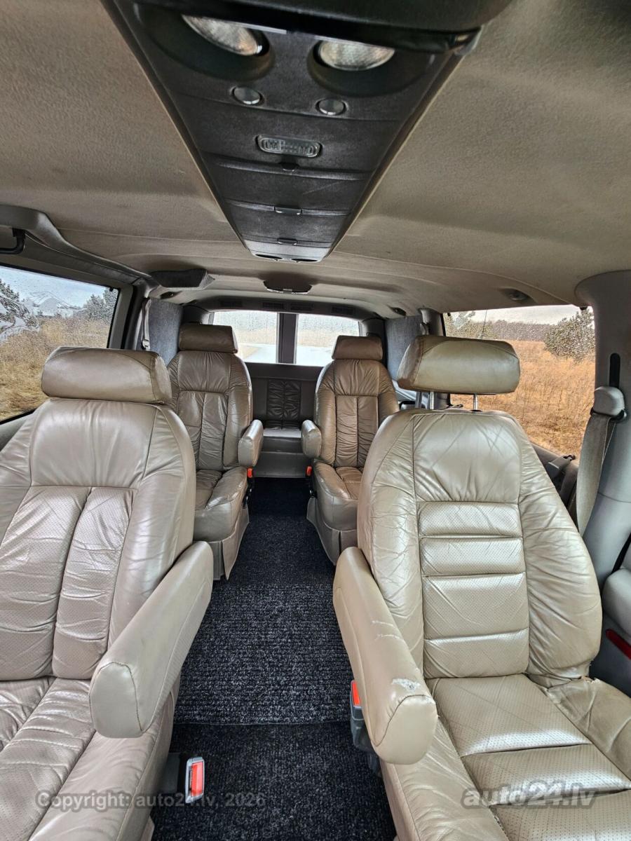 Melns Chevrolet Astro 1997 Tallina, ar dzinēja tilpumu 4.30 L un nobraukumu 196 tūkst. km par 5900 €, foto 24 vietnē AUTOMOTO.COM.LV