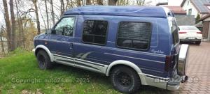 Zils Chevrolet Astro 1996 Tallina, ar dzinēja tilpumu 4.30 L un nobraukumu 201 tūkst. km par 12100 €, foto  vietnē AUTOMOTO.COM.LV