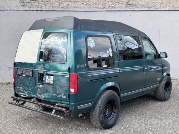 Green Chevrolet Astro 1998 in Riga, with an engine capacity of 4.30 L and mileage of 330 thousand km for 1550 €, photo 5 on AUTOMOTO.COM.LV