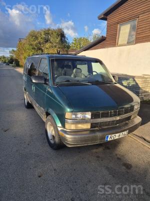 Zaļš Chevrolet Astro 1999 Rīga, ar dzinēja tilpumu 4.30 L un nobraukumu 425 tūkst. km par 2500 €, foto  vietnē AUTOMOTO.COM.LV