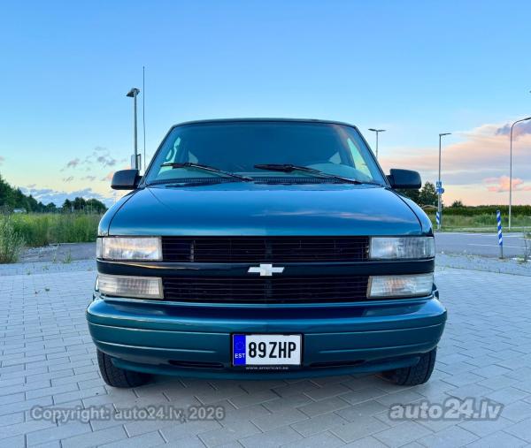 Zaļš Chevrolet Astro 1997 Tallina, ar dzinēja tilpumu 4.30 L un nobraukumu 248 tūkst. km par 7799 €, foto 2 vietnē AUTOMOTO.COM.LV