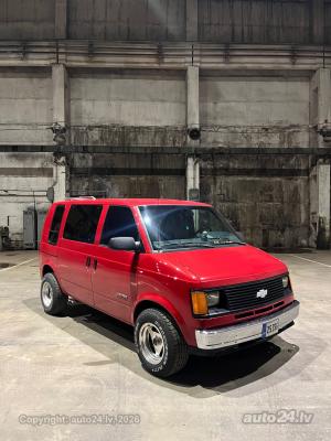Sarkans Chevrolet Astro 1990 Tallina, ar dzinēja tilpumu 4.30 L un nobraukumu 0 tūkst. km par 7800 €, foto  vietnē AUTOMOTO.COM.LV
