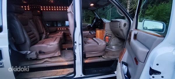 White Chevrolet Astro 2002 in Narva, with an engine capacity of 4.20 L and mileage of 142 thousand km for 19500 €, photo 8 on AUTOMOTO.COM.LV