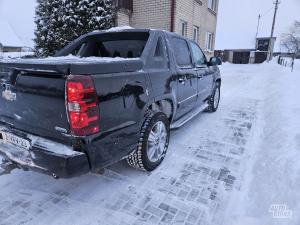 Melns Chevrolet Avalanche 2010 Raseiniai, ar dzinēja tilpumu 5.30 L un nobraukumu 380 tūkst. km par 9000 €, foto 4 vietnē AUTOMOTO.COM.LV