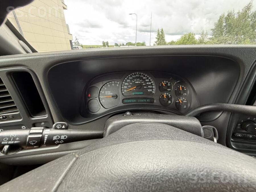 Серый Шевроле Аваланч 2003 в Рига, объемом двигателя 5.30 л и пробегом 370 тыс. км за 4100 €, фото 7 на AUTOMOTO.COM.LV