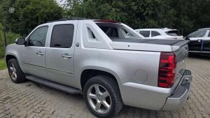 Pelēks Chevrolet Avalanche 2013 Klaipėda, ar dzinēja tilpumu 5.30 L un nobraukumu 370 tūkst. km par 9900 €, foto 5 vietnē AUTOMOTO.COM.LV