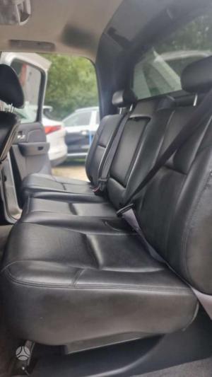 Pelēks Chevrolet Avalanche 2013 Klaipėda, ar dzinēja tilpumu 5.30 L un nobraukumu 370 tūkst. km par 9900 €, foto 13 vietnē AUTOMOTO.COM.LV