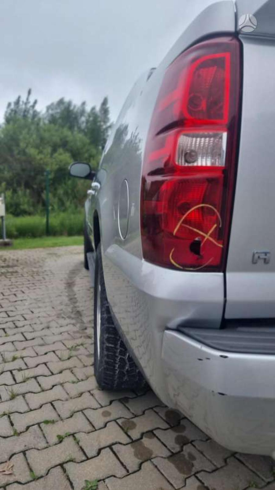 Pelēks Chevrolet Avalanche 2013 Klaipėda, ar dzinēja tilpumu 5.30 L un nobraukumu 370 tūkst. km par 9900 €, foto 14 vietnē AUTOMOTO.COM.LV