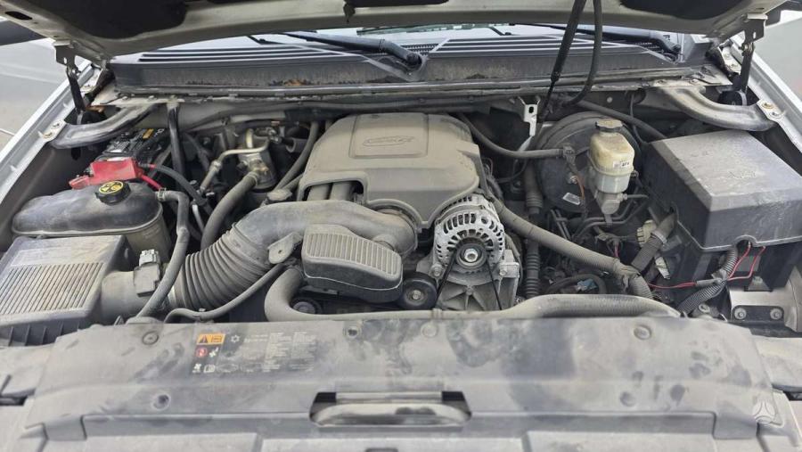 Pelēks Chevrolet Avalanche 2013 Klaipėda, ar dzinēja tilpumu 5.30 L un nobraukumu 370 tūkst. km par 9900 €, foto 19 vietnē AUTOMOTO.COM.LV