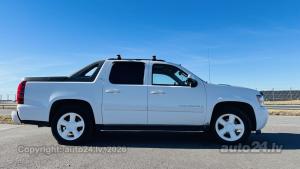 Balts Chevrolet Avalanche 2007 Tallina, ar dzinēja tilpumu 5.30 L un nobraukumu 228 tūkst. km par 22000 €, foto 6 vietnē AUTOMOTO.COM.LV