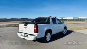 Balts Chevrolet Avalanche 2007 Tallina, ar dzinēja tilpumu 5.30 L un nobraukumu 228 tūkst. km par 22000 €, foto 27 vietnē AUTOMOTO.COM.LV