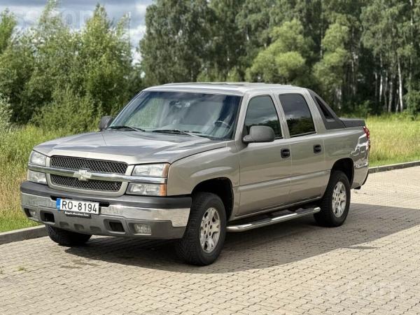 Желтый Шевроле Аваланч 2003 в Рига, объемом двигателя 5.30 л и пробегом 370 тыс. км за 5300 €, фото 1 на AUTOMOTO.COM.LV