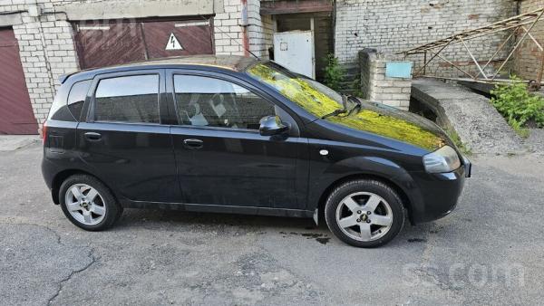 Black Chevrolet Aveo 2007 in Riga, with an engine capacity of 1.40 L and mileage of 121 thousand km for 800 €, photo 2 on AUTOMOTO.COM.LV