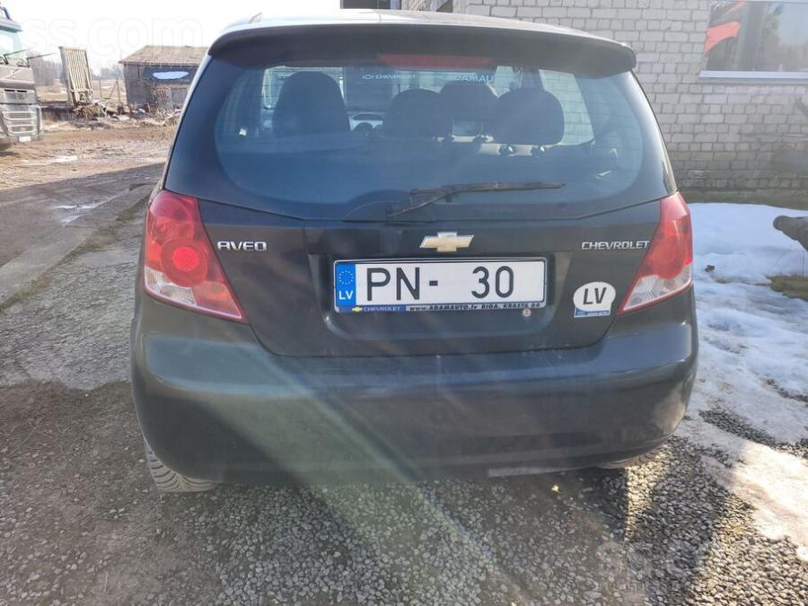 Melns Chevrolet Aveo 2007 Cēsis, ar dzinēja tilpumu 1.40 L un nobraukumu 130 tūkst. km par 700 €, foto 4 vietnē AUTOMOTO.COM.LV