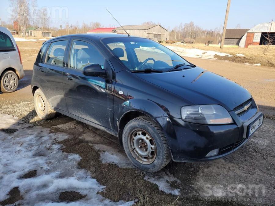 Melns Chevrolet Aveo 2007 Cēsis, ar dzinēja tilpumu 1.40 L un nobraukumu 130 tūkst. km par 700 €, foto 5 vietnē AUTOMOTO.COM.LV