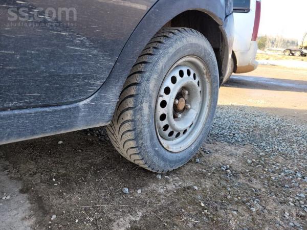 Melns Chevrolet Aveo 2007 Cēsis, ar dzinēja tilpumu 1.40 L un nobraukumu 130 tūkst. km par 700 €, foto 7 vietnē AUTOMOTO.COM.LV