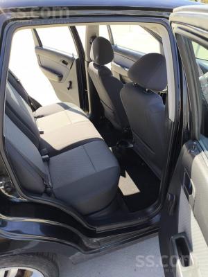Black Chevrolet Aveo 2008 in Riga, with an engine capacity of 1.20 L and mileage of 206 thousand km for 1500 €, photo 6 on AUTOMOTO.COM.LV