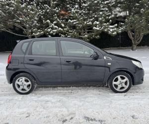 Melns Chevrolet Aveo 2009 Viļņa, ar dzinēja tilpumu 1.40 L un nobraukumu 180 tūkst. km par 2350 €, foto 7 vietnē AUTOMOTO.COM.LV