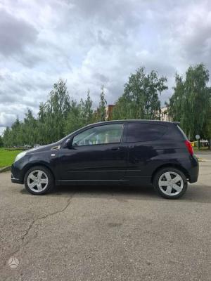 Melns Chevrolet Aveo 2009 Šauļi, ar dzinēja tilpumu 1.21 L un nobraukumu 174 tūkst. km par 1350 €, foto 3 vietnē AUTOMOTO.COM.LV