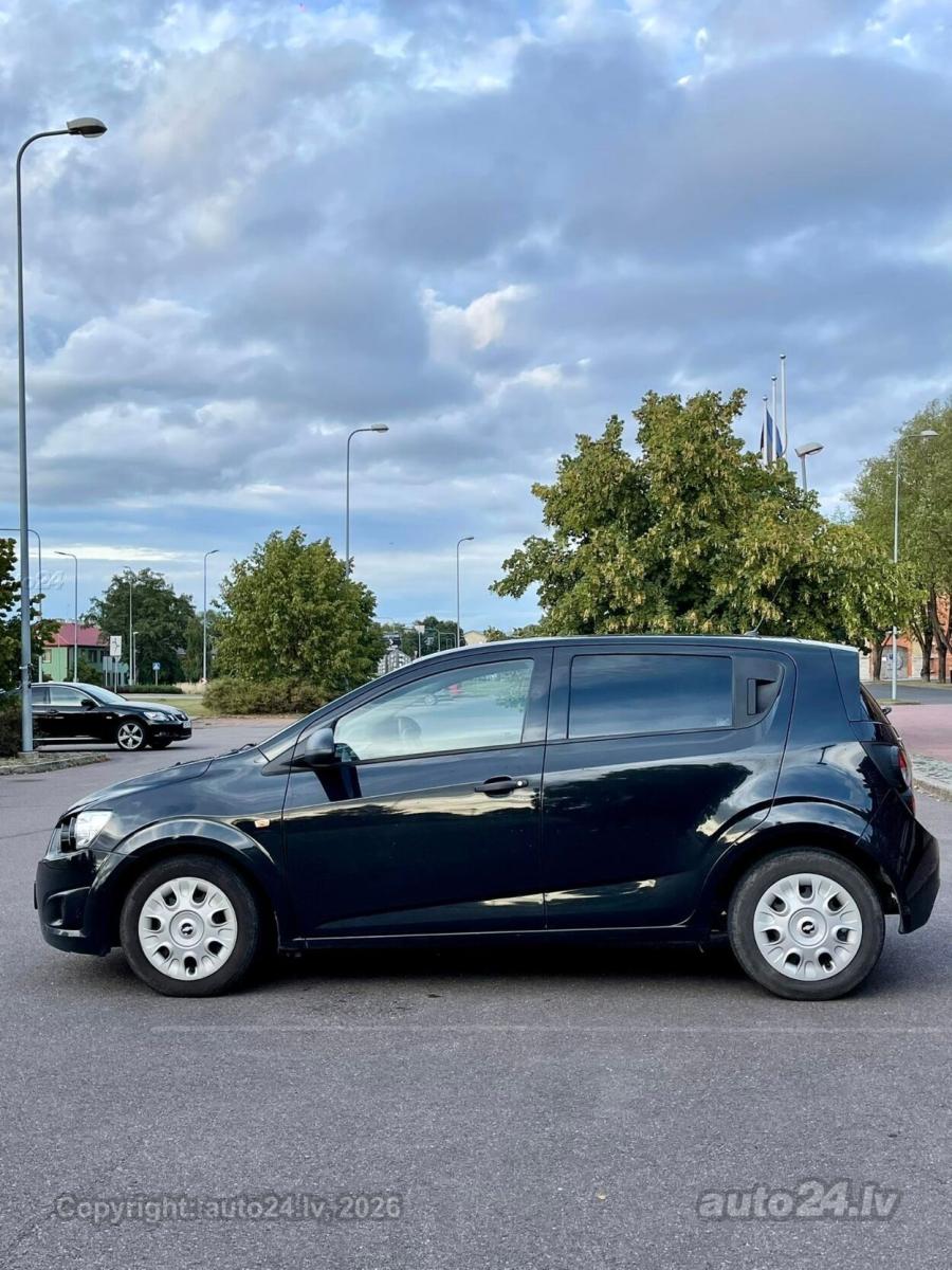Black Chevrolet Aveo 2012 in Tallinn, with an engine capacity of 1.20 L and mileage of 224 thousand km for 2190 €, photo 3 on AUTOMOTO.COM.LV