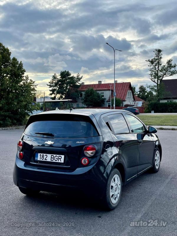 Black Chevrolet Aveo 2012 in Tallinn, with an engine capacity of 1.20 L and mileage of 224 thousand km for 2190 €, photo 4 on AUTOMOTO.COM.LV