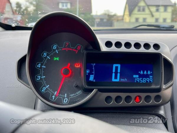 Black Chevrolet Aveo 2012 in Tallinn, with an engine capacity of 1.20 L and mileage of 224 thousand km for 2190 €, photo 7 on AUTOMOTO.COM.LV