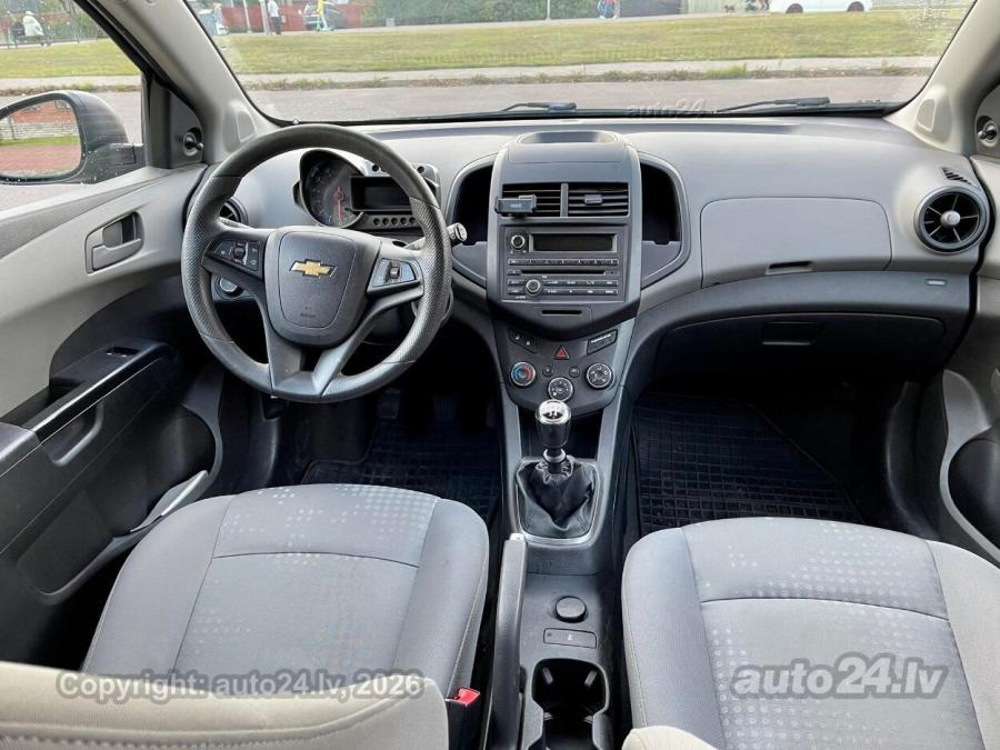 Black Chevrolet Aveo 2012 in Tallinn, with an engine capacity of 1.20 L and mileage of 224 thousand km for 2190 €, photo 10 on AUTOMOTO.COM.LV