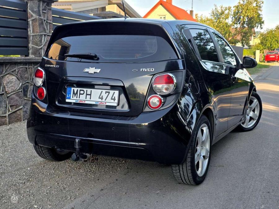 Melns Chevrolet Aveo 2012 Radviliškis, ar dzinēja tilpumu 1.40 L un nobraukumu 114 tūkst. km par 3400 €, foto 9 vietnē AUTOMOTO.COM.LV