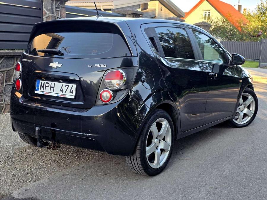 Melns Chevrolet Aveo 2012 Radviliškis, ar dzinēja tilpumu 1.40 L un nobraukumu 114 tūkst. km par 3400 €, foto 10 vietnē AUTOMOTO.COM.LV