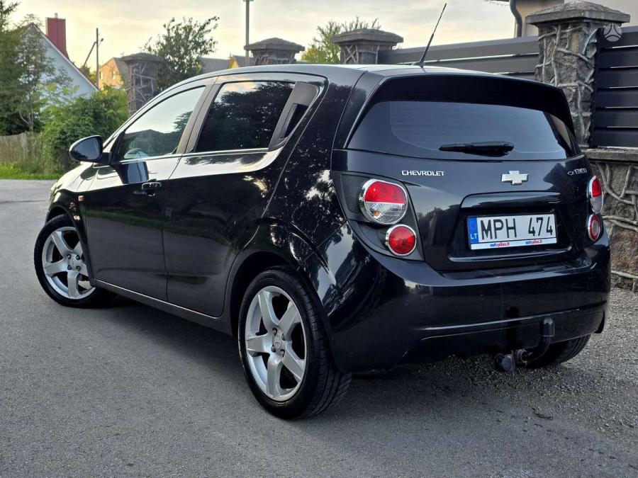 Melns Chevrolet Aveo 2012 Radviliškis, ar dzinēja tilpumu 1.40 L un nobraukumu 114 tūkst. km par 3400 €, foto 14 vietnē AUTOMOTO.COM.LV