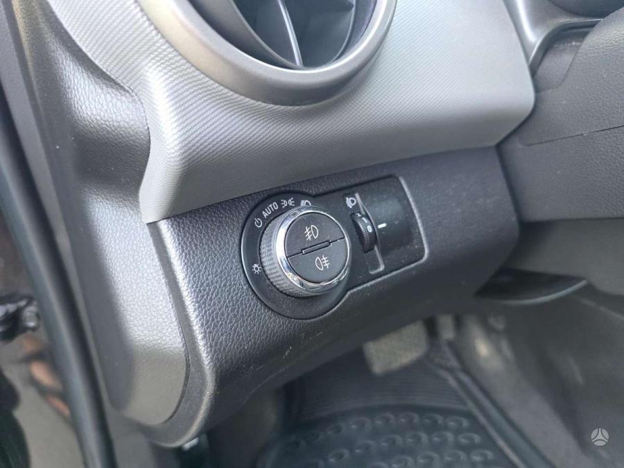 Melns Chevrolet Aveo 2012 Radviliškis, ar dzinēja tilpumu 1.40 L un nobraukumu 114 tūkst. km par 3400 €, foto 19 vietnē AUTOMOTO.COM.LV