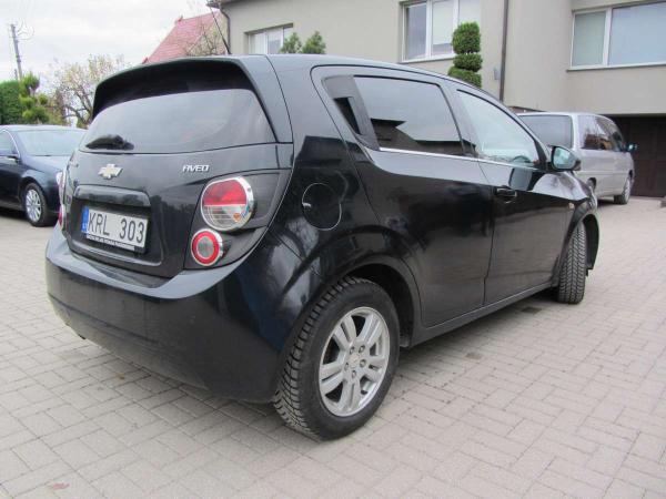 Chevrolet Aveo 2012 in Taurage on AUTOMOTO.COM.LV Black Chevrolet Aveo 2012 in Taurage, with an engine capacity of 1.25 L and mileage of 240 thousand km for 2800 €, photo 5 on AUTOMOTO.COM.LV