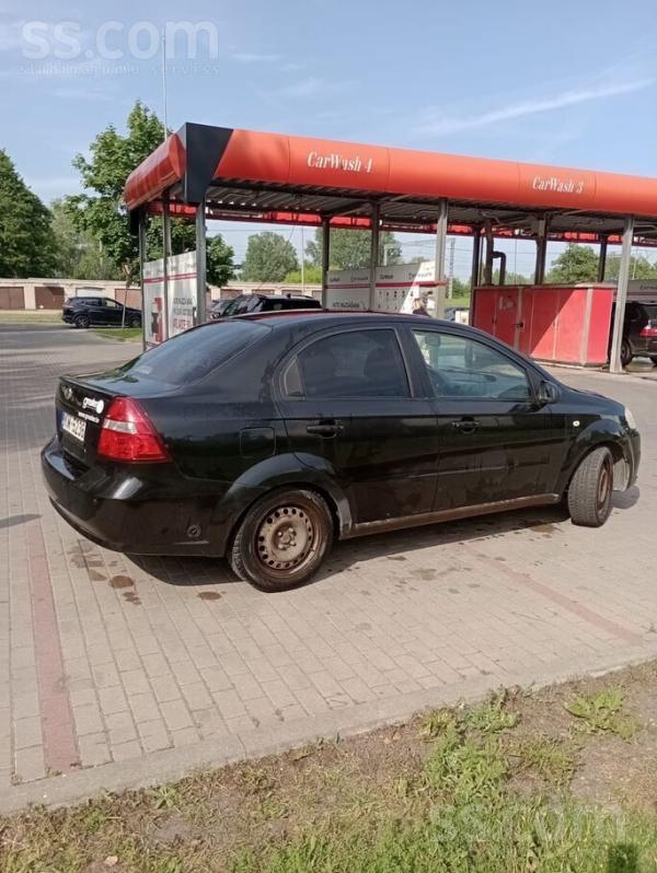 Melns Chevrolet Aveo 2008 Rīga, ar dzinēja tilpumu 1.40 L un nobraukumu 203 tūkst. km par 2350 €, foto 3 vietnē AUTOMOTO.COM.LV