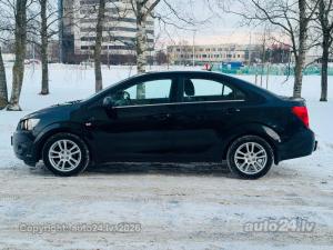 Black Chevrolet Aveo 2012 in Tallinn, with an engine capacity of 1.40 L and mileage of 318 thousand km for 1990 €, photo 5 on AUTOMOTO.COM.LV