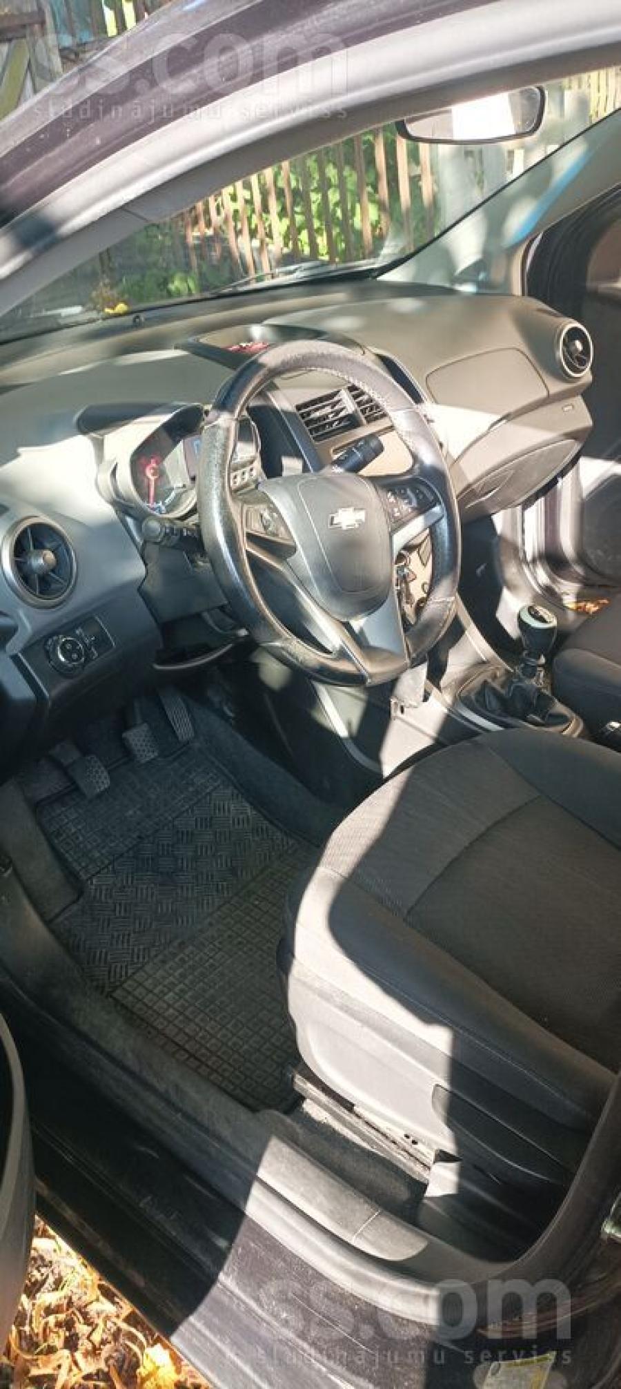 Melns Chevrolet Aveo 2013 Rīga, ar dzinēja tilpumu 1.40 L un nobraukumu 228 tūkst. km par 1999 €, foto 5 vietnē AUTOMOTO.COM.LV