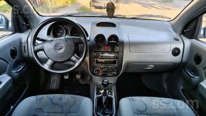Zils Chevrolet Aveo 2003 Rīga, ar dzinēja tilpumu 1.40 L un nobraukumu 213 tūkst. km par 900 €, foto 7 vietnē AUTOMOTO.COM.LV