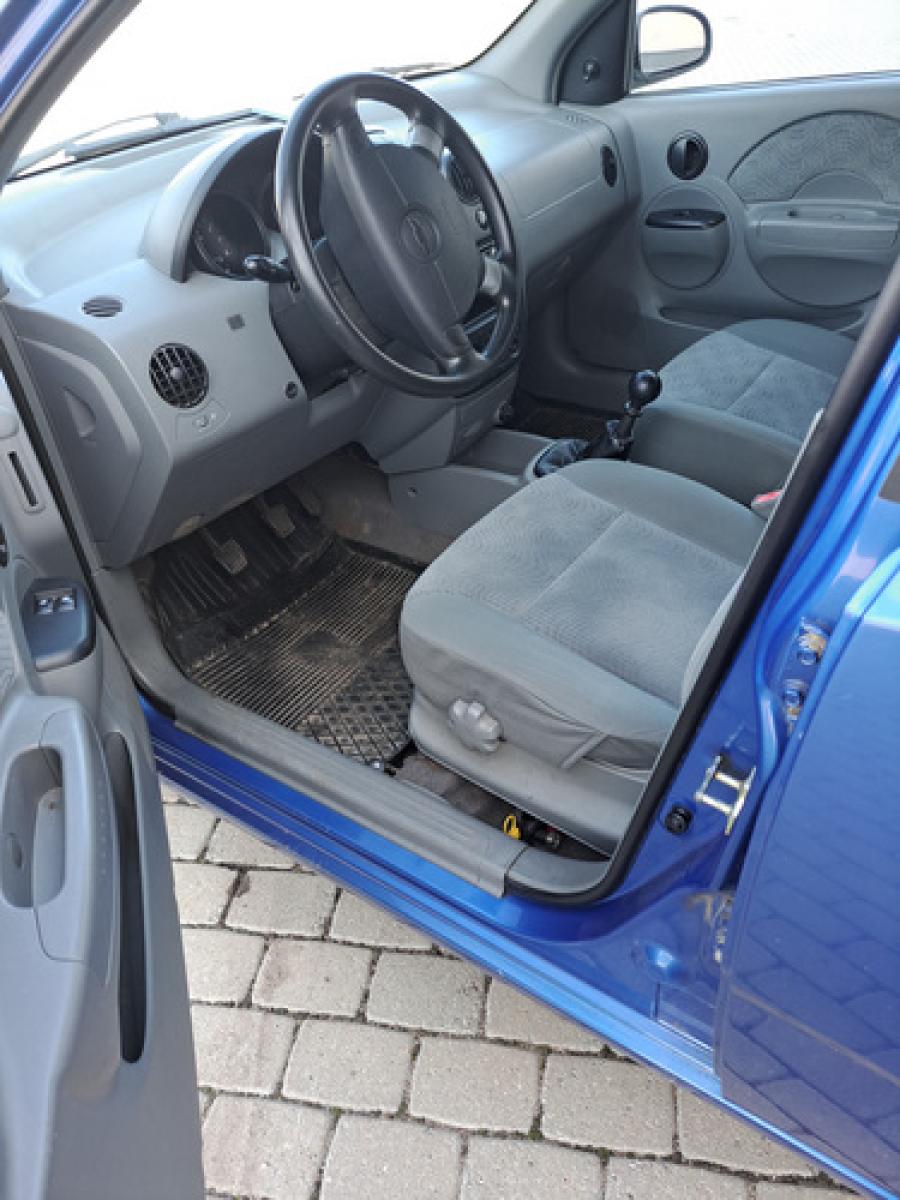 Zils Chevrolet Aveo 2005 Narva-Jēsū, ar dzinēja tilpumu 0.00 L un nobraukumu 141 tūkst. km par 800 €, foto 13 vietnē AUTOMOTO.COM.LV