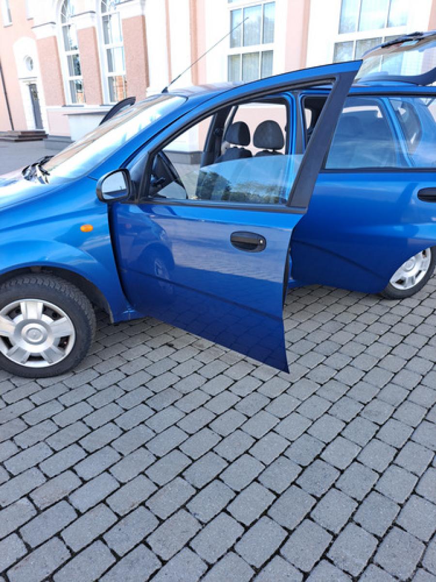 Zils Chevrolet Aveo 2005 Narva-Jēsū, ar dzinēja tilpumu 0.00 L un nobraukumu 141 tūkst. km par 800 €, foto 15 vietnē AUTOMOTO.COM.LV