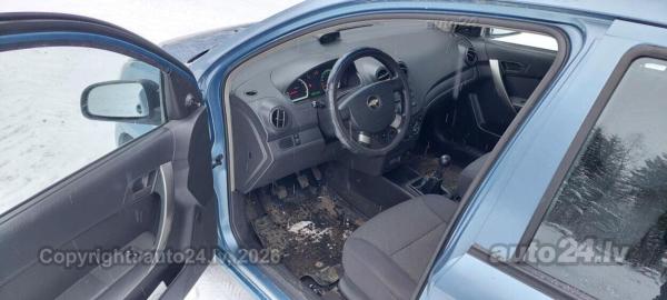 Blue Chevrolet Aveo 2007 in Tallinn, with an engine capacity of 1.20 L and mileage of 91 thousand km for 1300 €, photo 11 on AUTOMOTO.COM.LV
