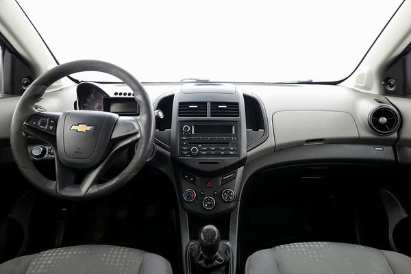 Zils Chevrolet Aveo 2012 Tallina, ar dzinēja tilpumu 1.20 L un nobraukumu 253 tūkst. km par 1499 €, foto 6 vietnē AUTOMOTO.COM.LV