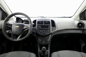 Blue Chevrolet Aveo 2012 in Tallinn, with an engine capacity of 1.20 L and mileage of 253 thousand km for 1499 €, photo 6 on AUTOMOTO.COM.LV
