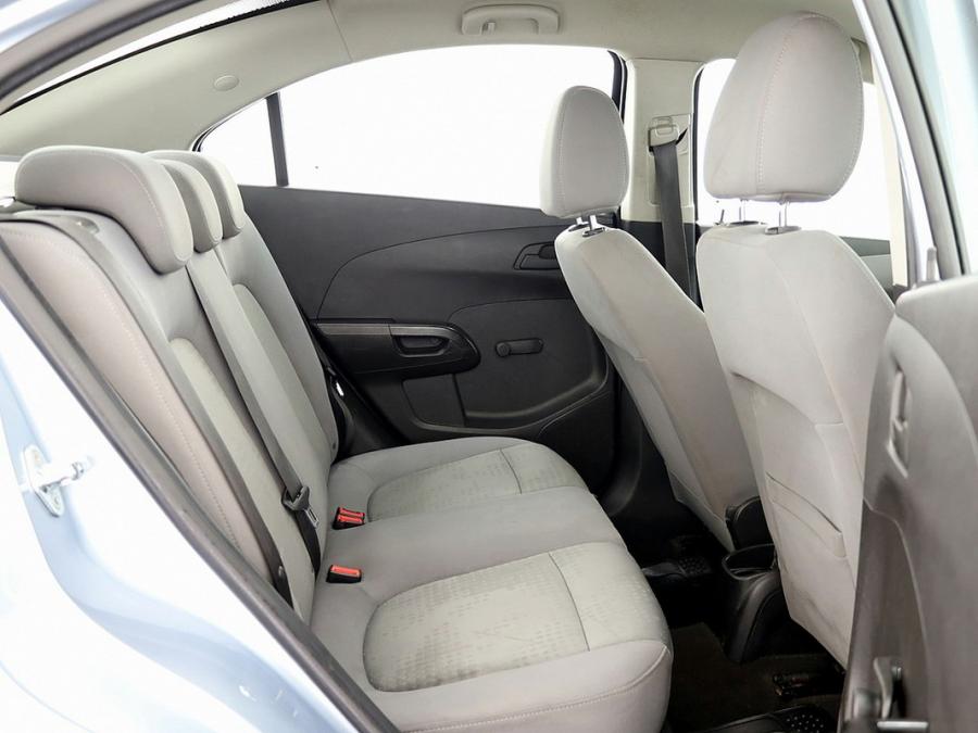 Blue Chevrolet Aveo 2012 in Tallinn, with an engine capacity of 1.20 L and mileage of 253 thousand km for 1499 €, photo 15 on AUTOMOTO.COM.LV