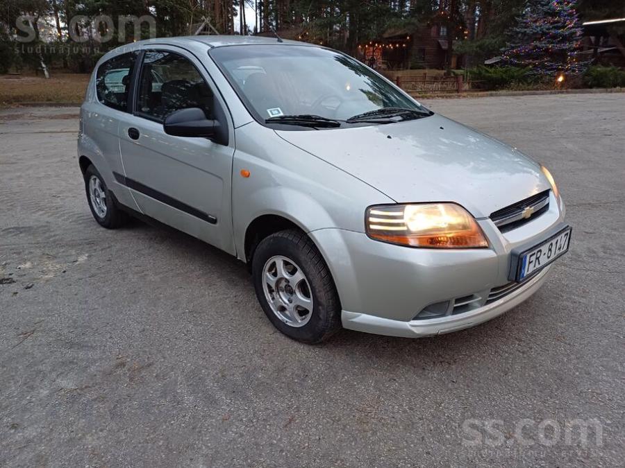 Pelēks Chevrolet Aveo 2005 Rīga, ar dzinēja tilpumu 1.20 L un nobraukumu 0 tūkst. km par 300 €, foto 2 vietnē AUTOMOTO.COM.LV
