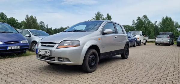 Pelēks Chevrolet Aveo 2005 Valmiera, ar dzinēja tilpumu 1.40 L un nobraukumu 167 tūkst. km par 850 €, foto 6 vietnē AUTOMOTO.COM.LV