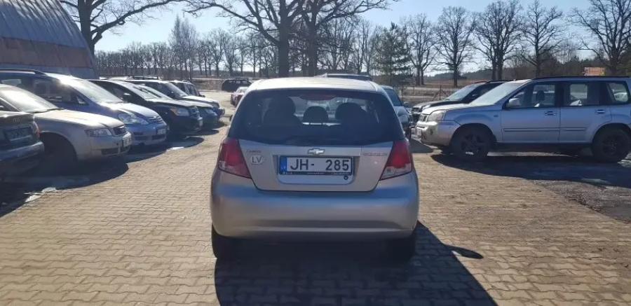 Серый Шевроле Авео 2005 в Валмиера, объемом двигателя 1.40 л и пробегом 155 тыс. км за 1000 €, фото 5 на AUTOMOTO.COM.LV
