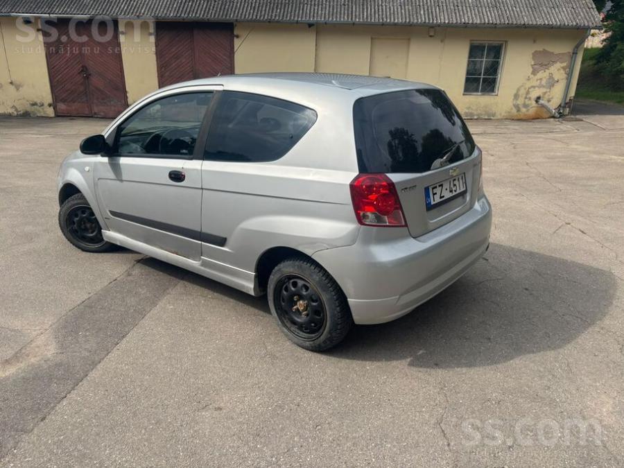 Pelēks Chevrolet Aveo 2006 Bauska, ar dzinēja tilpumu 1.20 L un nobraukumu 230 tūkst. km par 450 €, foto 4 vietnē AUTOMOTO.COM.LV