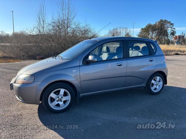 Pelēks Chevrolet Aveo 2007 Tallina, ar dzinēja tilpumu 1.40 L un nobraukumu 138 tūkst. km par 1990 €, foto 2 vietnē AUTOMOTO.COM.LV