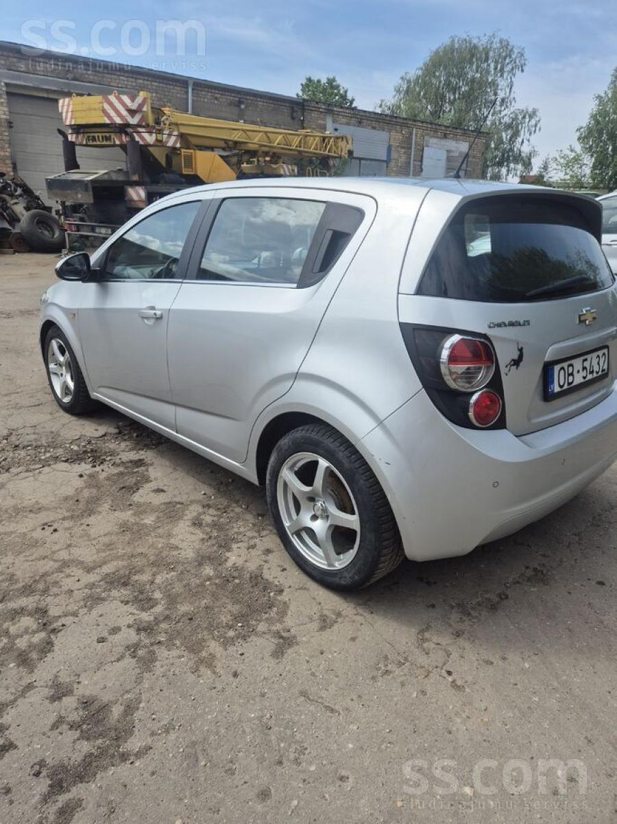 Pelēks Chevrolet Aveo 2012 Rīga, ar dzinēja tilpumu 1.20 L un nobraukumu 256 tūkst. km par 2699 €, foto 4 vietnē AUTOMOTO.COM.LV