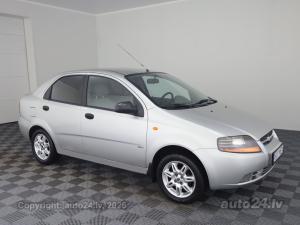 Pelēks Chevrolet Aveo 2005 Tallina, ar dzinēja tilpumu 1.40 L un nobraukumu 124 tūkst. km par 999 €, foto  vietnē AUTOMOTO.COM.LV
